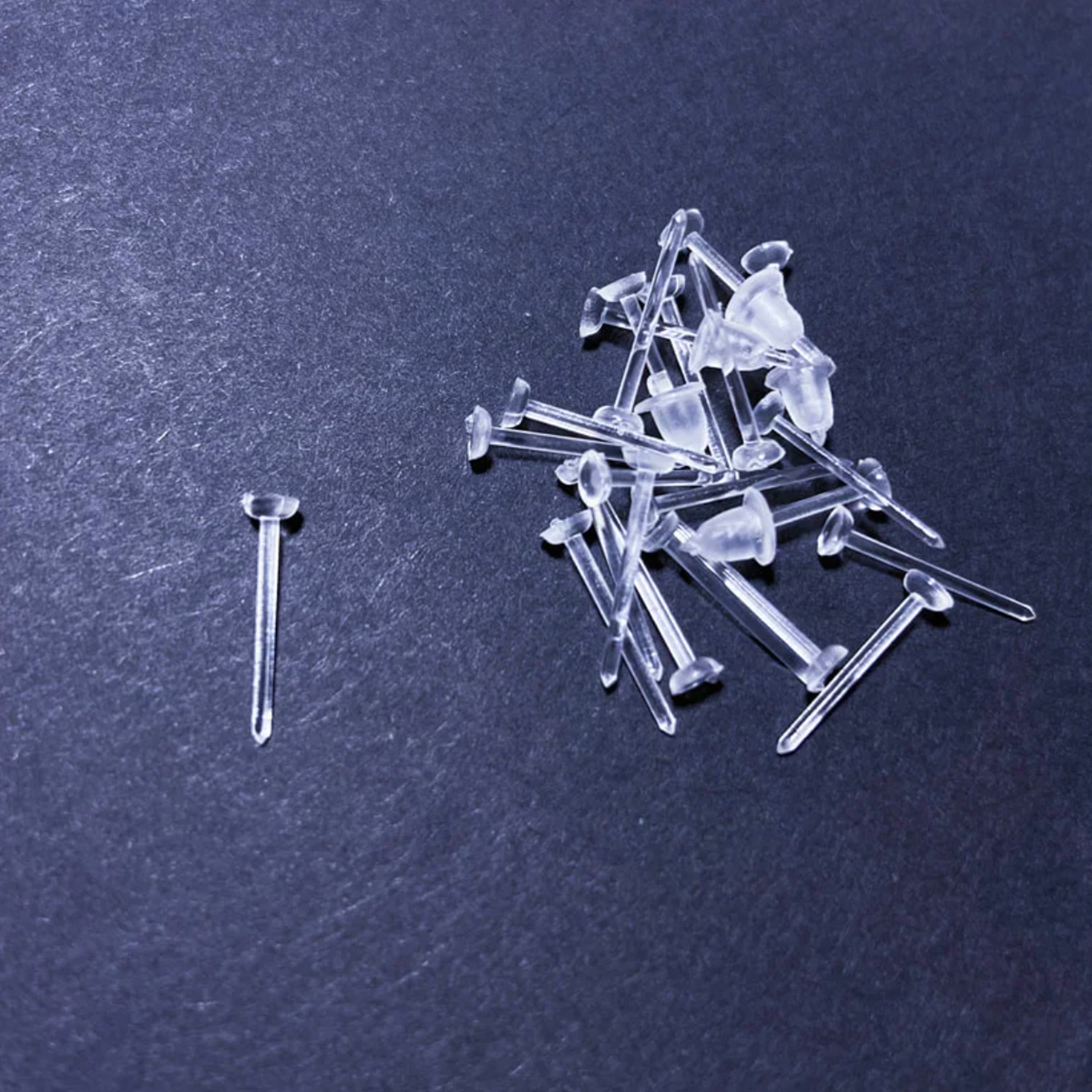earrings plastic studs